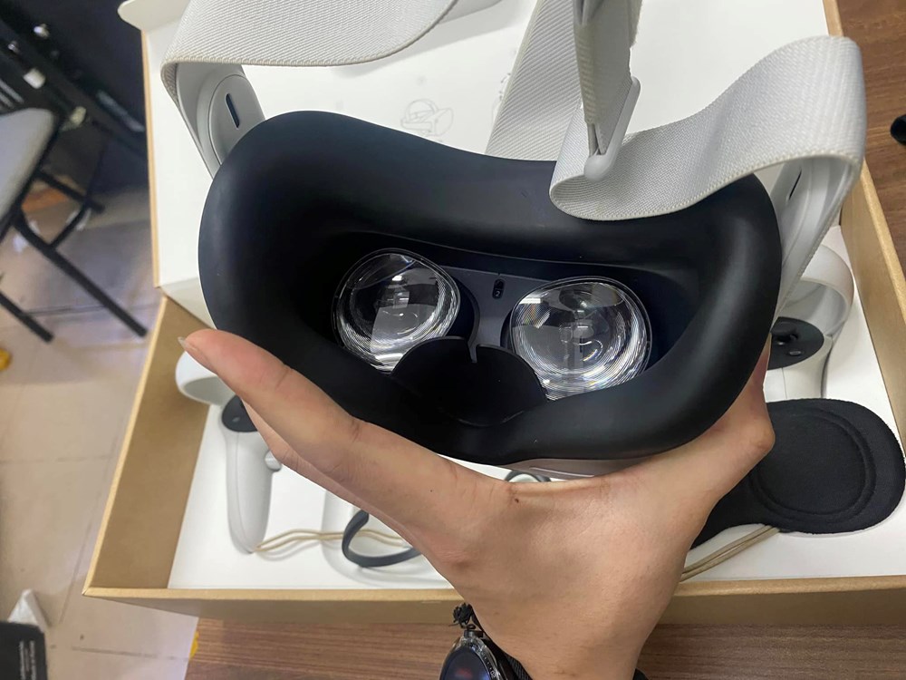 Cần bán Meta quest 2 bản 64gb | TrainghiemVR.com